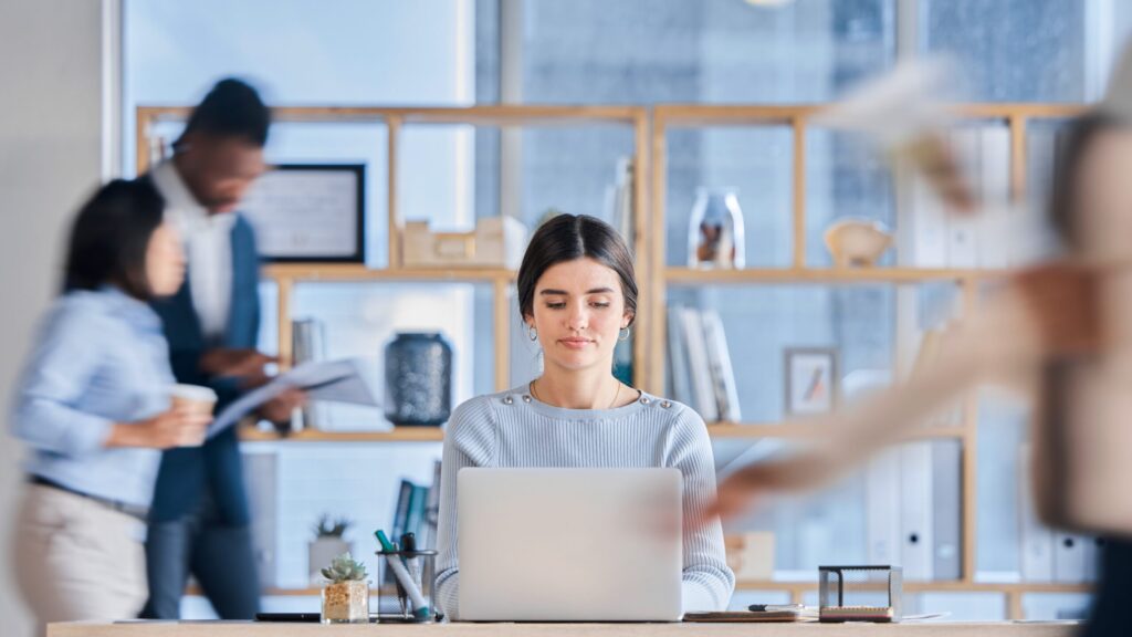 Choosing the Right Office Furniture Layout for Your Workspace | Front ...