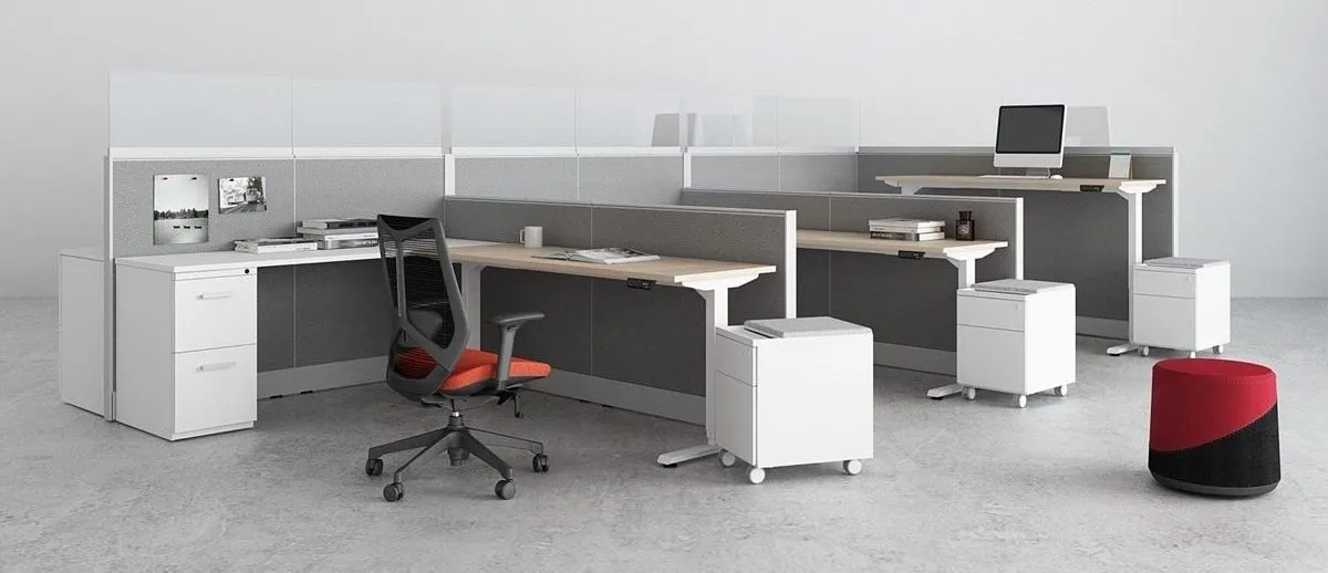 5 Ways Workstations Maximize Office Space | Front Desk Furniture