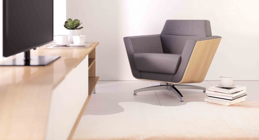 Radiant Swivel Lounge Chair: Elevate Your Space with Style
