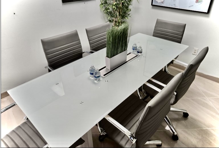 Elegant Glass Conference Table for Professional Spaces