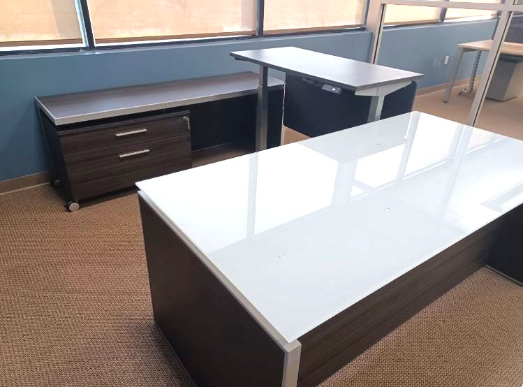 Remarkable Adjustable Height Desk | COR101 - Front Desk